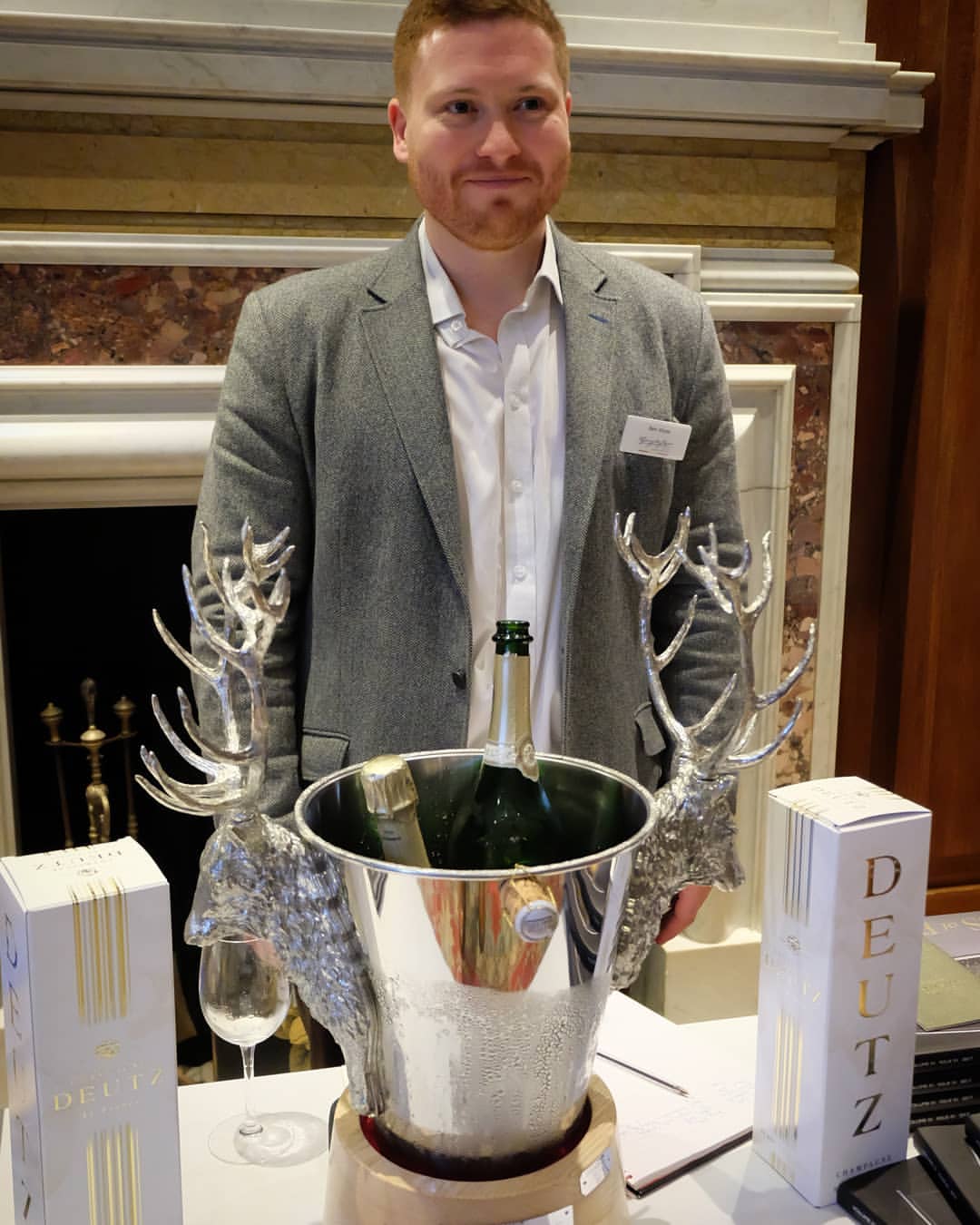 Amazing Award Trophies – Marketme